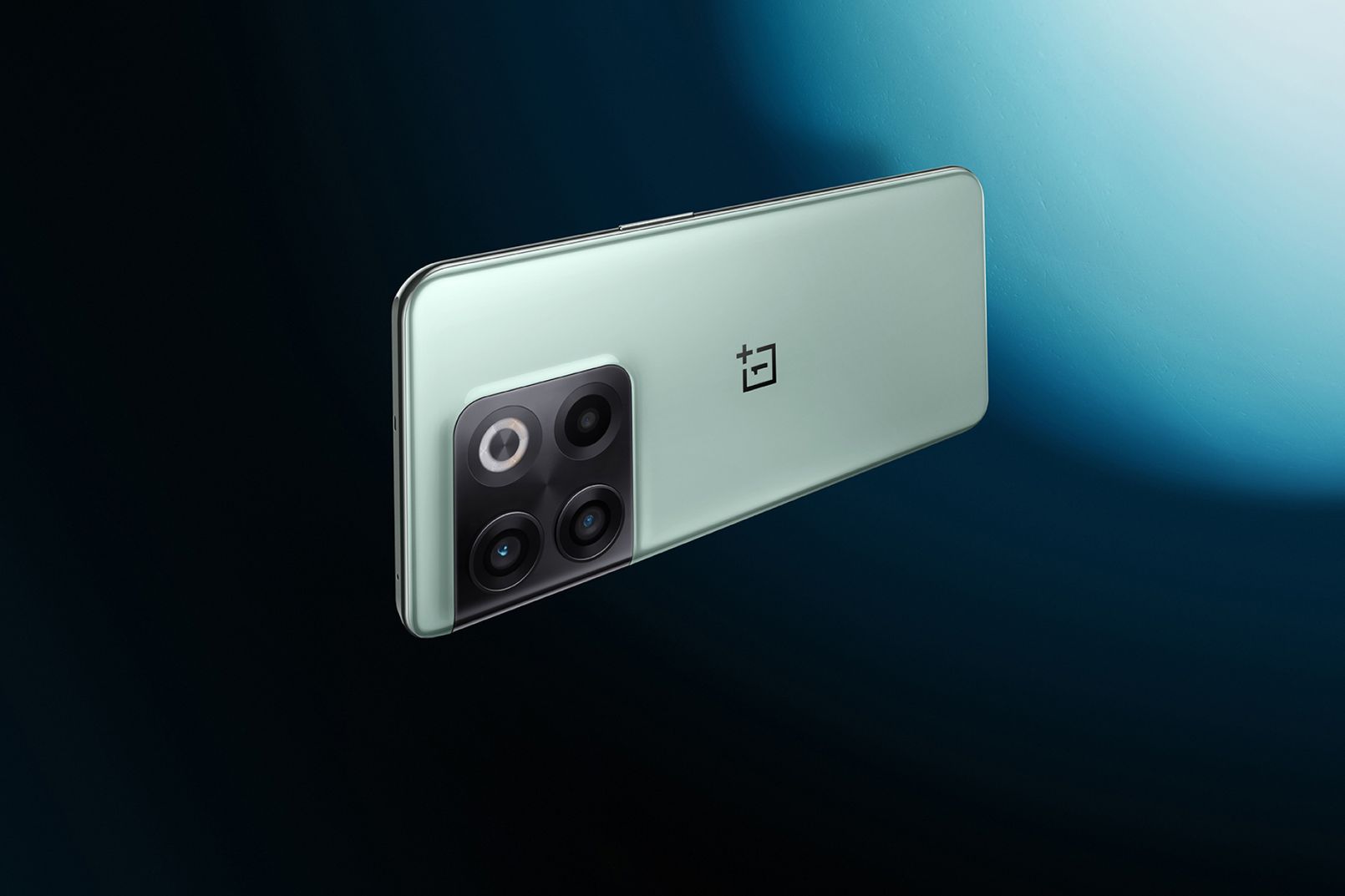 OnePlus 10T es oficial con Snapdragon 8 Plus Gen 1 y 150W de carga